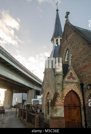 M4 flyover motorway, Brentford, London Borough of Hounslow, Greater ...