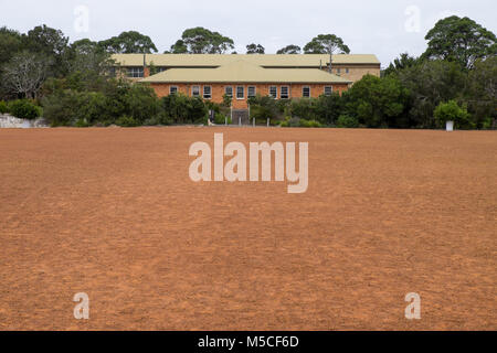 Shelly beach to Barracks precinct walk bushwalking track on North Head ...