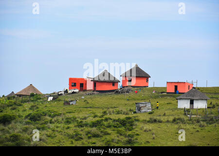 Xhosa round huts or houses or rondavels with thatched roofs ...