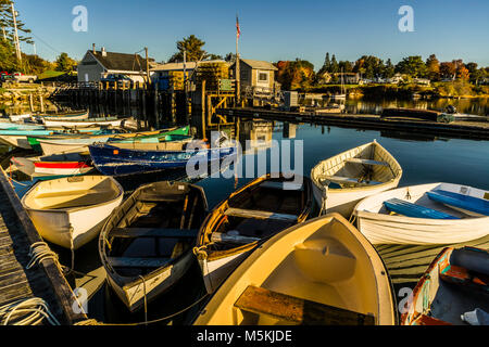 Round pond harbor, Maine, USA Stock Photo - Alamy