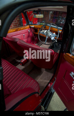 Vintage car, Riley, cockpit Stock Photo - Alamy