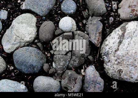 Round River Rocks Stock Photo: 9453332 - Alamy