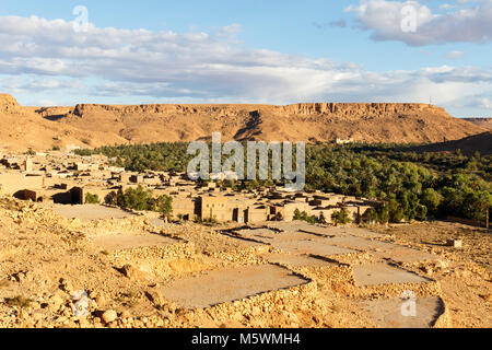 Dade Valley, Morocco. Dades Valley Gorge and green valley Stock Photo ...