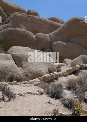 Geologic formations at Skull Rock Stock Photo - Alamy