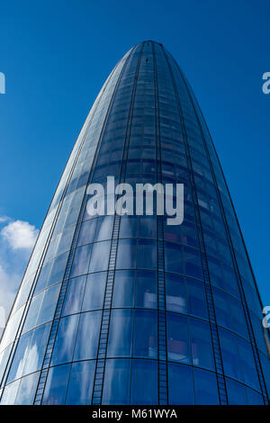 High rise flats next to the River Clyde in the Gorbals, Glasgow Stock ...