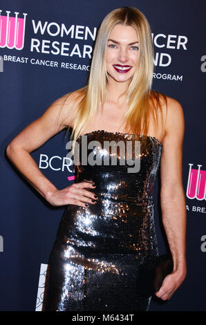 LOS ANGELES - FEB 27: Jessica Varley at the 19th Annual Oscar Wilde ...