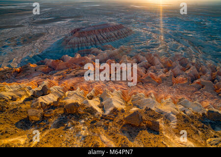 Yangikala Canyon, Turkmenistan Ust-Urt Plateau naer Caspian Sea Sunset ...