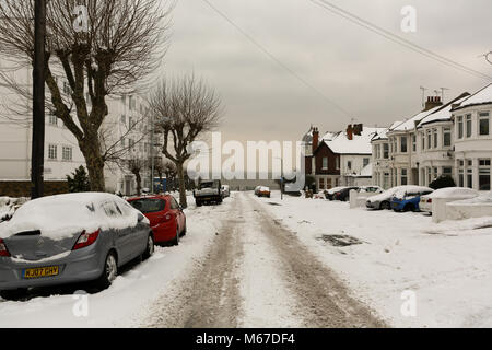 Southend on Sea. 1st March, 2018. UK Weather: Southend aeafront. Snow ...