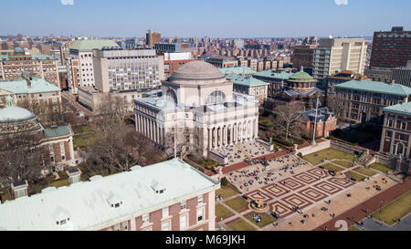 Columbia University Campus, New York City, USA Stock Photo: 176003886 ...