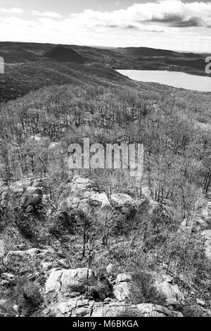 Views from the top of Mount Beacon on a winter morning Stock Photo - Alamy