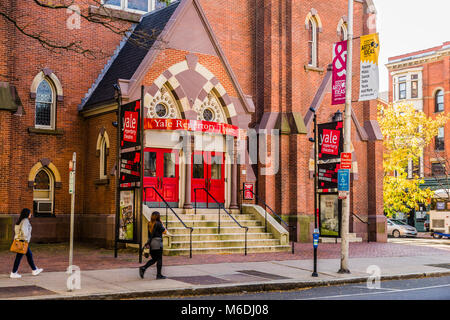 Yale Repertory Theatre Yale New Haven CT Stock Photo - Alamy
