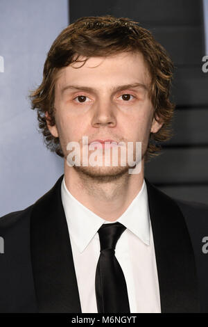 1954 , 8 march , LOS ANGELES , USA : The american actress MARILYN ...