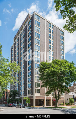 Mid century apartment building Stock Photo - Alamy