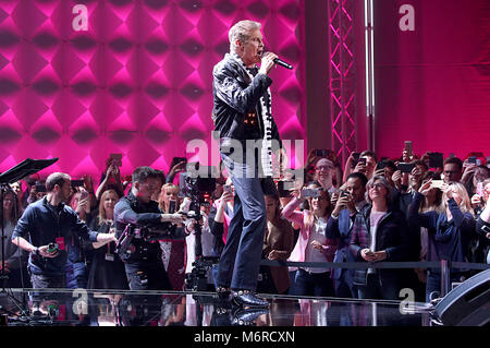 Bonn, Germany. 06 March 2018: US singer David Hasselhoff singing during ...