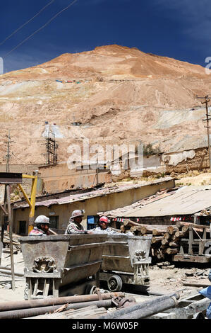 metal, silver, mine in Potosi mountains, Bolivia, coloured copper Stock ...