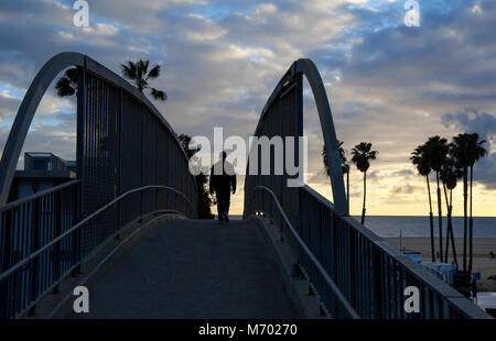 Pedestrian overpass over Pacific Coast Highway to the beach at Santa ...