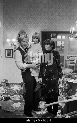 Frohes Fest, Fernsehfilm, Deutschland 1981, Regie: George Tabori ...