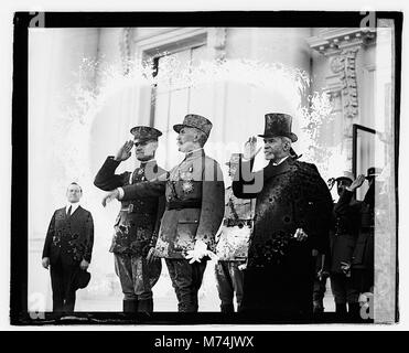 UNITED STATES - OCTOBER 29: House Minority Leader Hakeem Jeffries, D-N ...