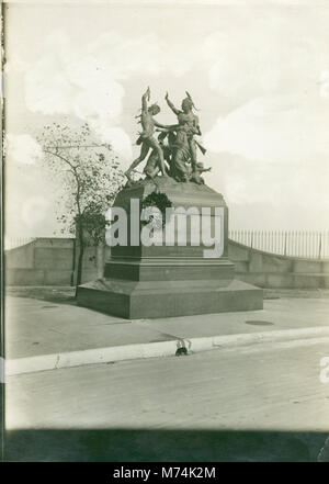 The monument to the Fort Dearborn Massacre in Chicago commemorates the ...