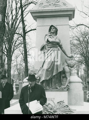 Forest Park, Illinois - The Haymarket Martyrs' Monument by sculptor ...