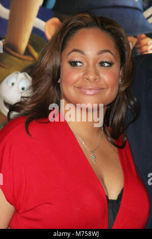 RAVEN SYMONE 2006 Photo By John Barrett-PHOTOlink Stock Photo - Alamy