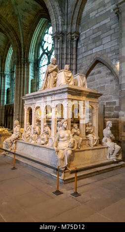 The tomb of Louis XII and Anne of Brittany in Basilica Cathedral of ...