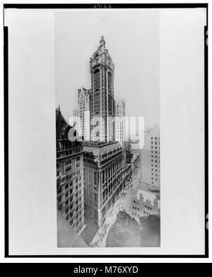 The Singer Building, completed in 1908, was a landmark skyscraper in ...