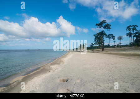 Playa de Alena, white sand beach on the island of Bioko, Equatorial ...