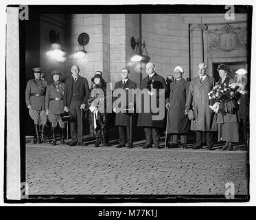 A photograph of British peace delegates from the Anglo-American Peace ...