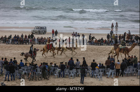 Gaza City, Gaza Strip. 09th Mar, 2018. Palestinians ride their horses ...