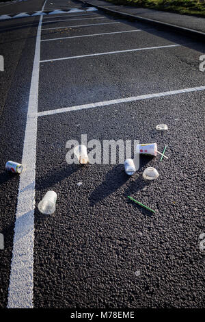 Litter left in the car park Stock Photo - Alamy