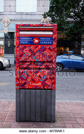 Canada Post Letterbox, Drop Box Stock Photo: 55060272 - Alamy