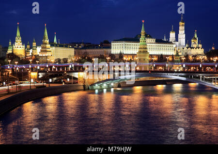 Europe, Russia, Moscow, big Kremlin palace, Kremlin defensive wall ...