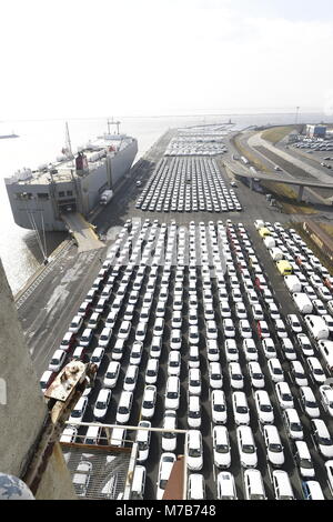 Harbour of Emden, Germany. 9th Mar, 2018. Volkswagen export cars are ...