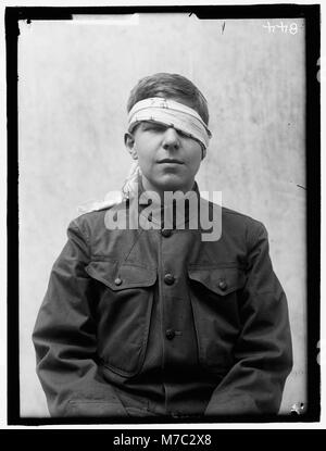 BOY SCOUTS TRAINING DEMONSTRATION Stock Photo - Alamy