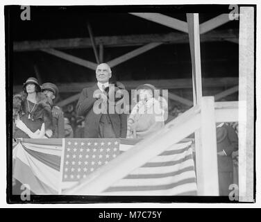 A photograph of President Warren G. Harding and Mrs. Harding, taken on ...