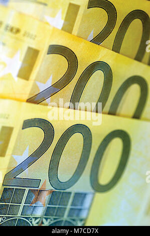 Close-up of two hundred Euro banknotes Stock Photo - Alamy
