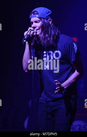 Ronnie Winter of The Red Jumpsuit Apparatus performs at the 2007 Vans ...