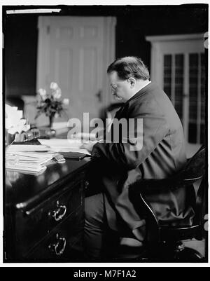 President William Howard Taft is pictured visiting the Allis-Chalmers ...