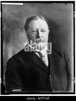 This image captures President William H. Taft attending the funeral of ...