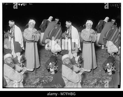 A depiction of the Samaritan high priest in ceremonial attire ...
