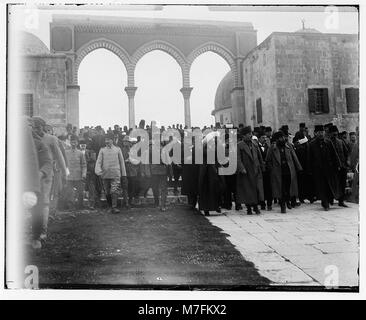 Turkish officers of high rank visiting Jerusalem mosque, parade Stock ...