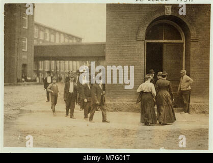 Workers in Berkshire Mills Stock Photo - Alamy