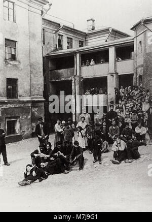 A Russian photograph from around 1904, showing the Tsar and Tsarina ...