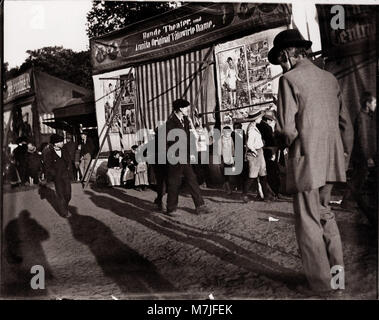 This photograph by Heinrich Zille, titled 'Rummel, leeres Bierzelt ...