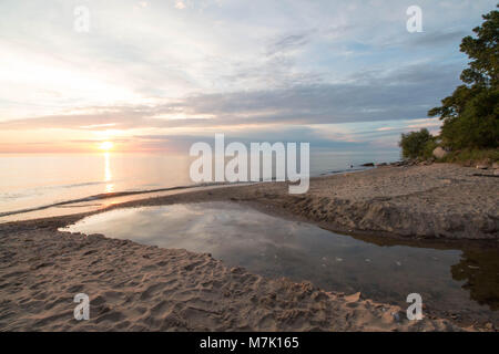 Lake Michigan sunset Stock Photo - Alamy