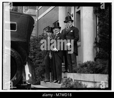 A solemn photograph of the funeral of Wilson, held on February 6, 1924 ...