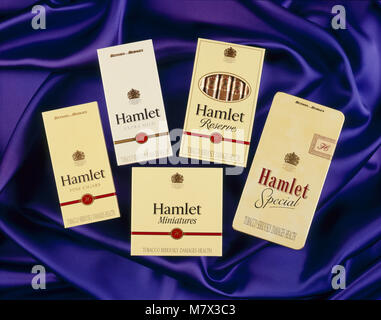 Hamlet cigar packaging Stock Photo - Alamy