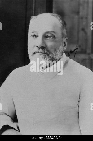 Henri Manuel (1874-1947). Paul Poiret, hunting, face and back model ...