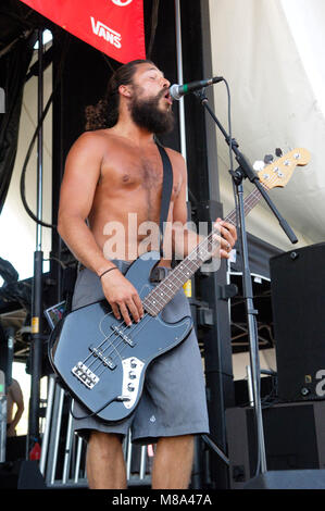 Bret Bollinger of Pepper performs at the 2007 Vans Warped Tour at the ...